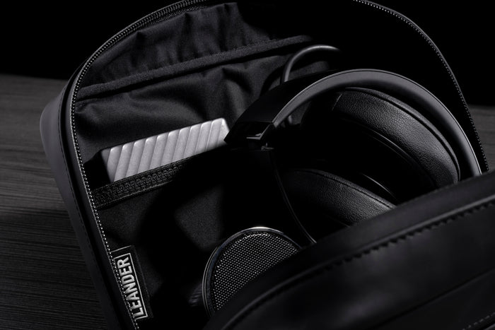 DEFY X LEANDER Everyday Professional Dopp & Tech Kit