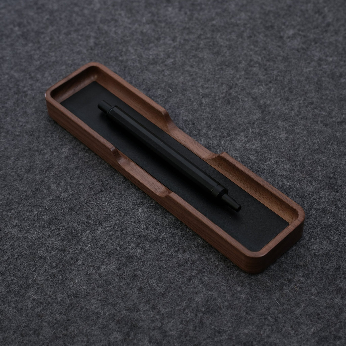 Black Leather Pen Holder | Black walnut and leather material